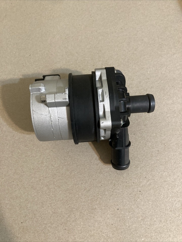Electric Water Pump Audi A4 S4 A5 S5 A6 A7 A8 Q7 Cayenne Panamera 3.0L ...