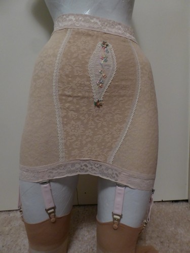 Vintage pink Open Bottom 6 Garter Girdle Flower Design Lace Top/Bottom ...