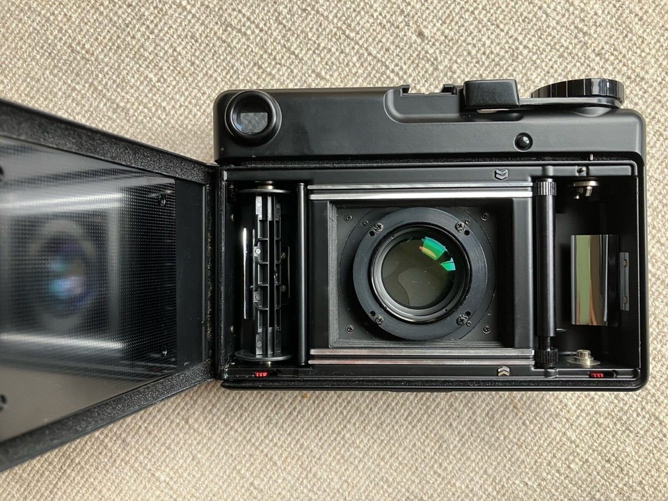 PLAUBEL Makina 67 Medium Format 6 x 7 film camera 80mm f2.8 METER INOP ...