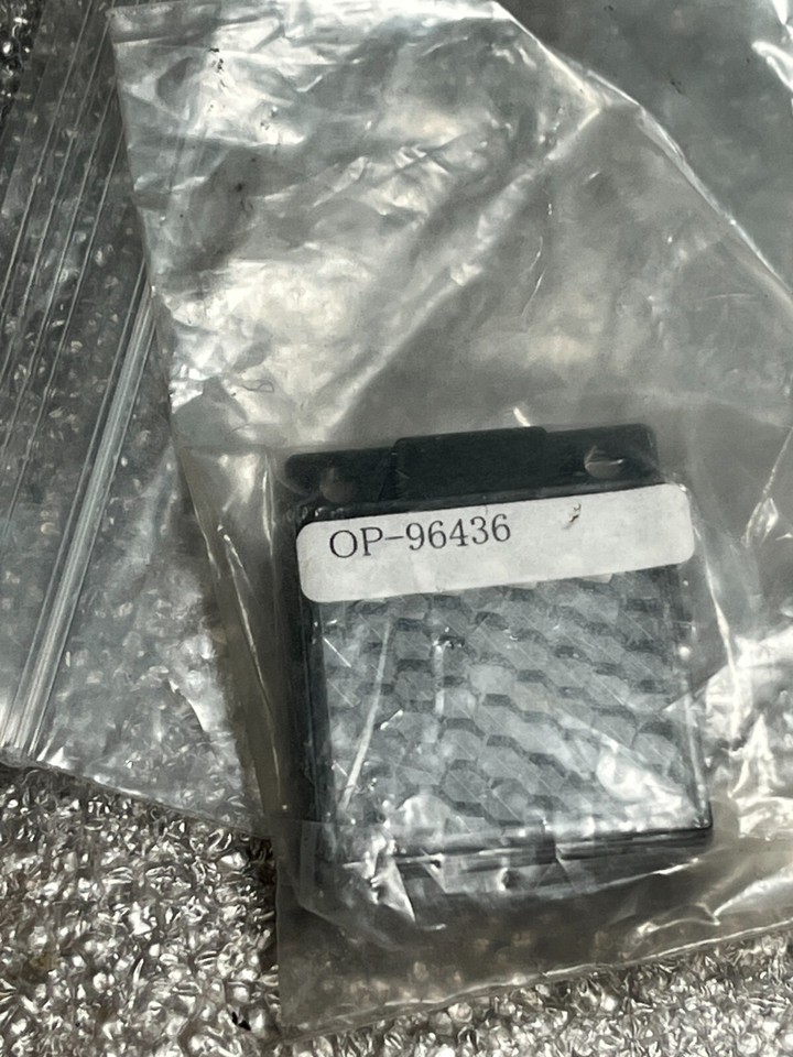 NEW Keyence OP-96436 R-3 Compact Photoelectric Sensor Reflector 31mmx ...