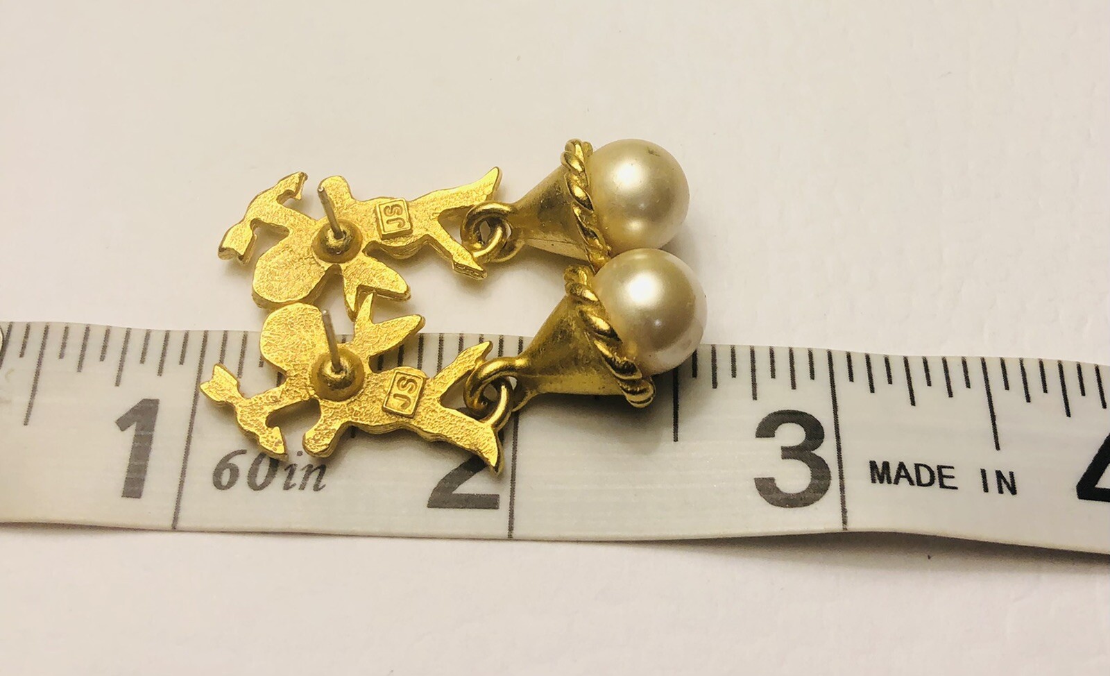 Jim Shore Yellow Gold Toned Angel Cherub Pearl Drop Push Back Putti ...