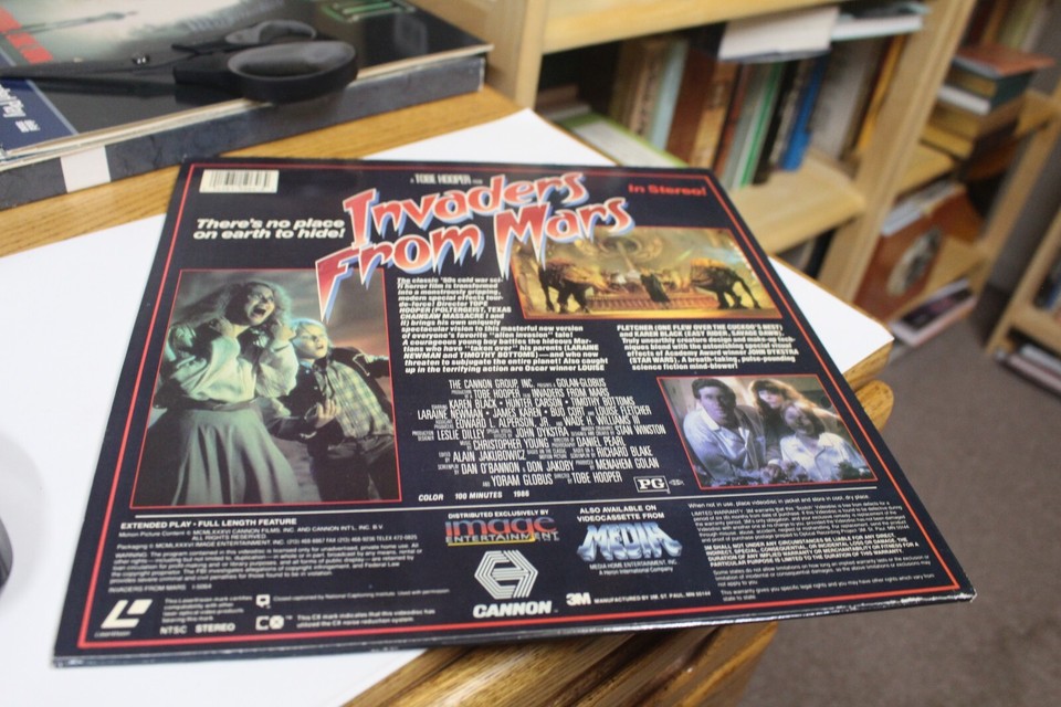 Invaders From Mars Laserdisc (Laser Disc, LD) Karen Black, Hunter ...