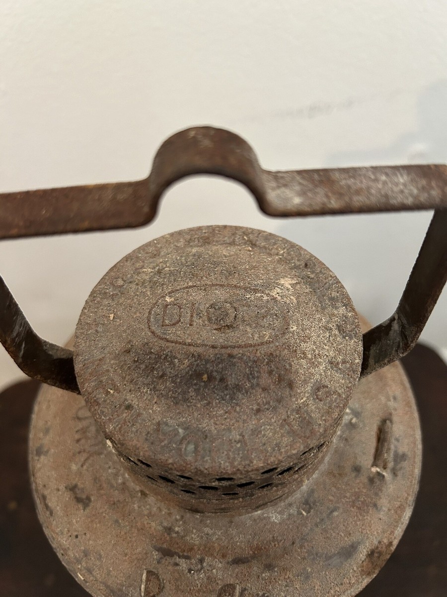Dietz No. 39 Steel Clad City of New York Railroad Lantern Dietz No. 39 Steel Clad City of New York Railroad Lantern