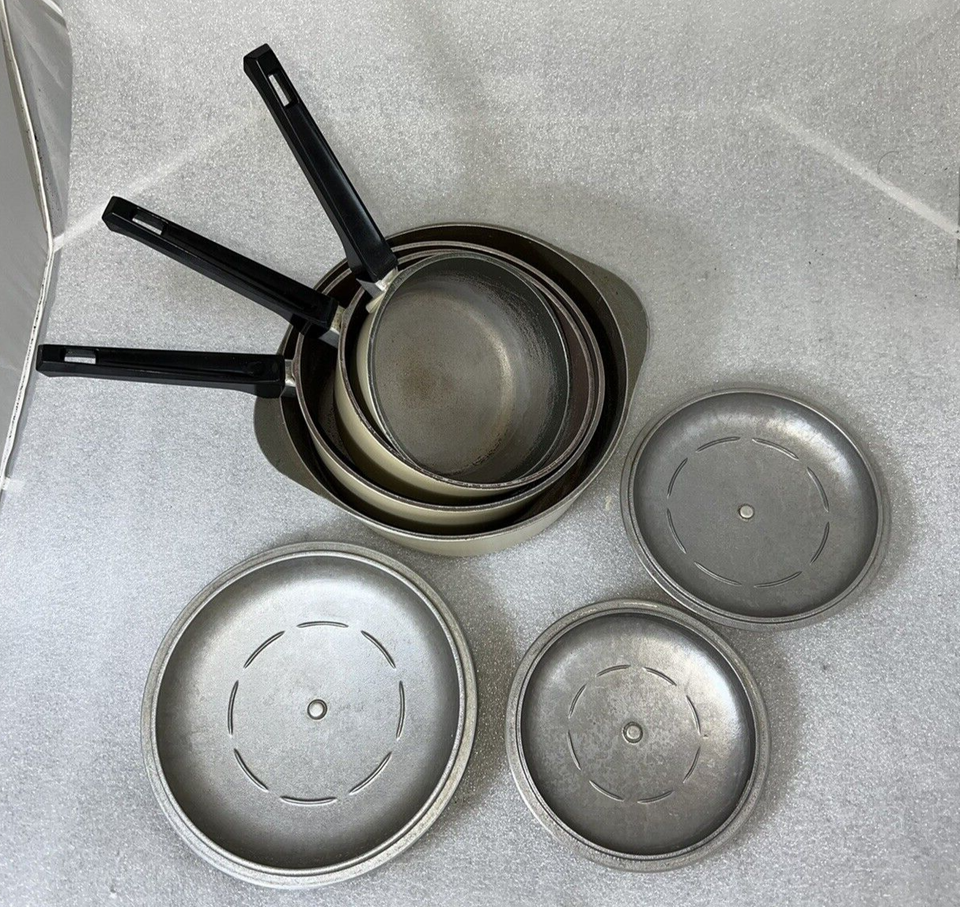 CLUB ALUMINUM COOKWARE 7 PIECES TAN / BEIGE WITH BROWN RINGS POTS PANS ...