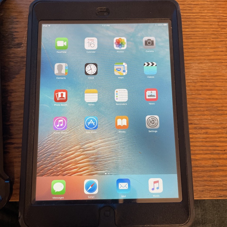 Apple iPad mini 1st Gen. 16GB, Wi-Fi, 7.9in W/ Otter Box 885909846290| eBay