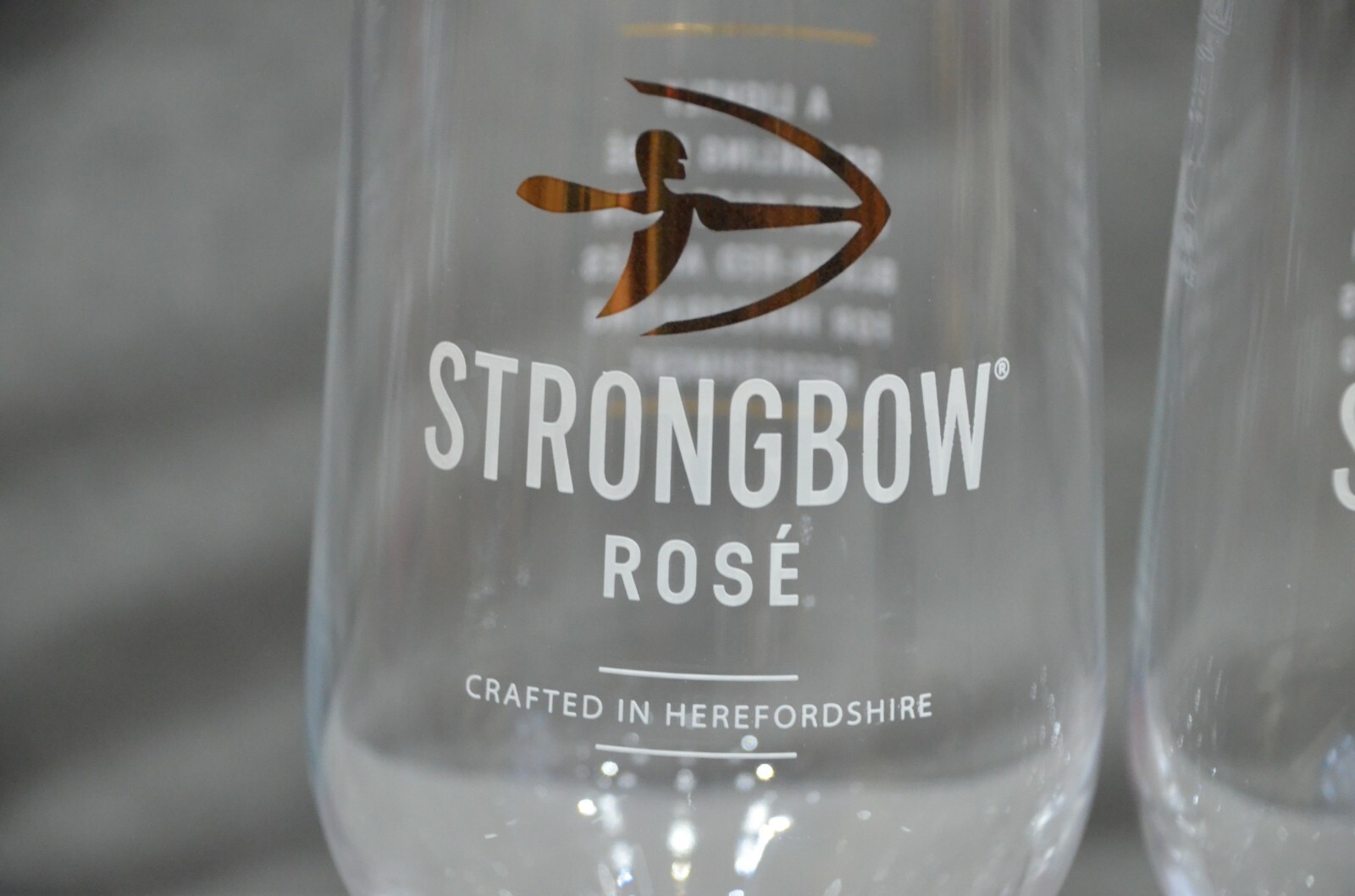 Pair Of (2) Strongbow Rose Cider Glasses Pint Glass In Gift Box CE M20 ...