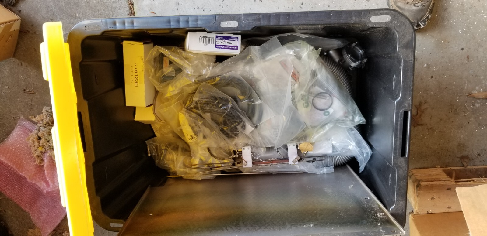 MRC 603 (Material Research Corp) 3 Target Sputtering system. Lots of ...