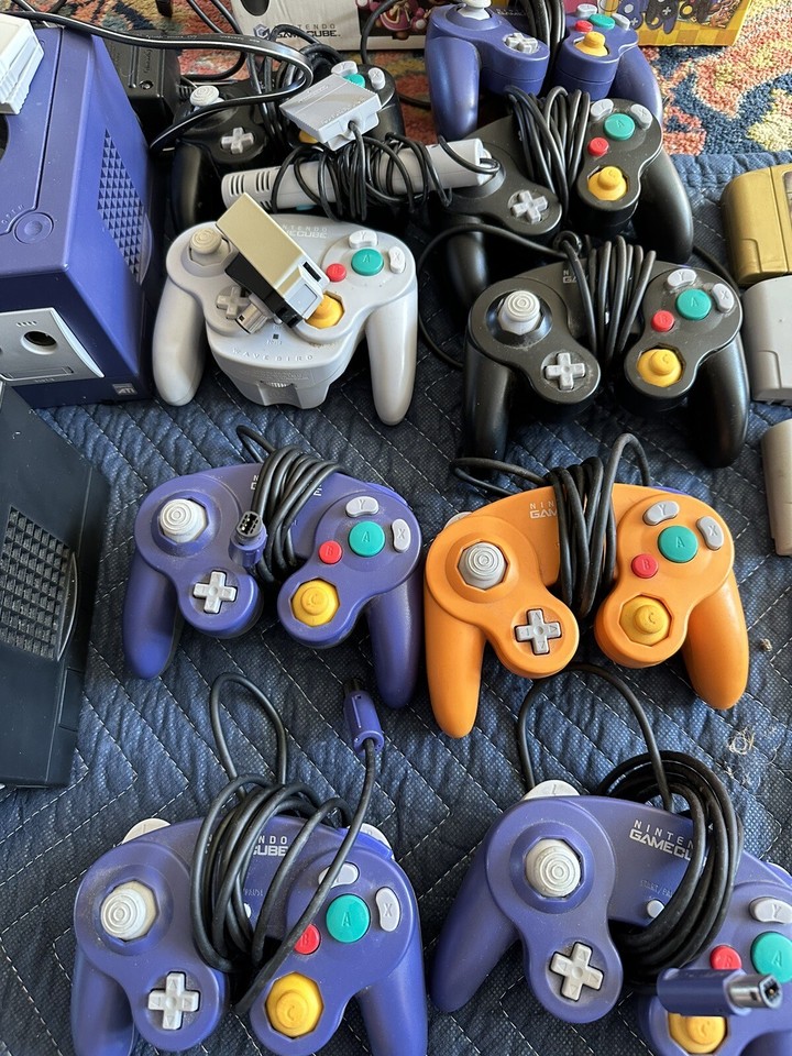 Huge Nintendo lot...SNES, GameCube, N64, Wii, Smash Bros, Chrono ...