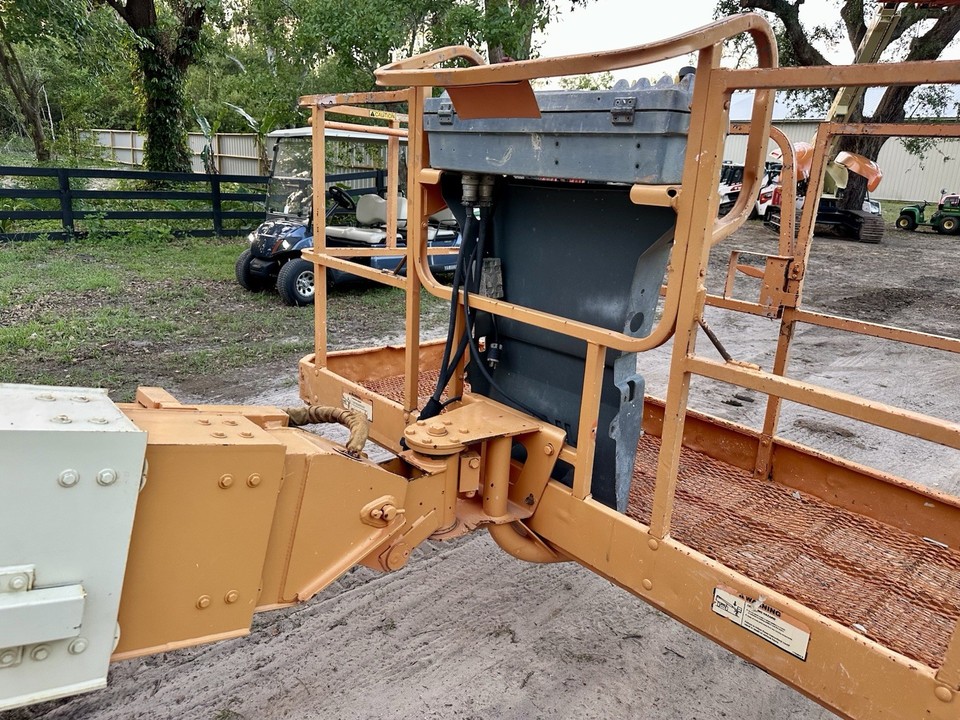 JLG 600SC TRACKED BOOM LIFT - ALL TERRAIN FULL STEEL UNDERCARRIAGE ...