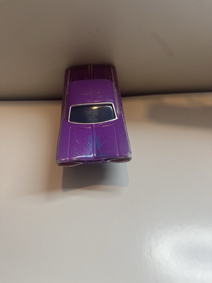 DISNEY PIXAR CARS - HYDRAULIC RAMONE PURPLE DIE-CAST CHEVROLET V2816 ...