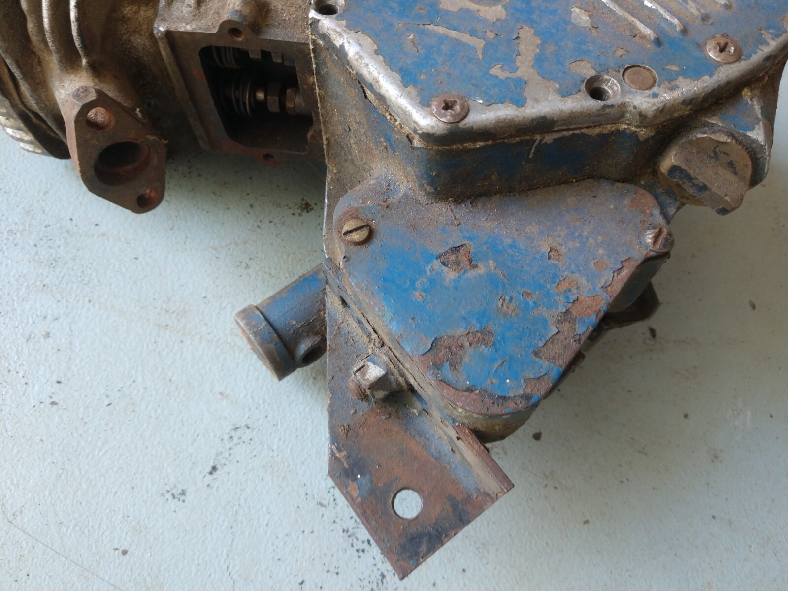 Early Whizzer Model H motor / engine low serial number 6850 | eBay