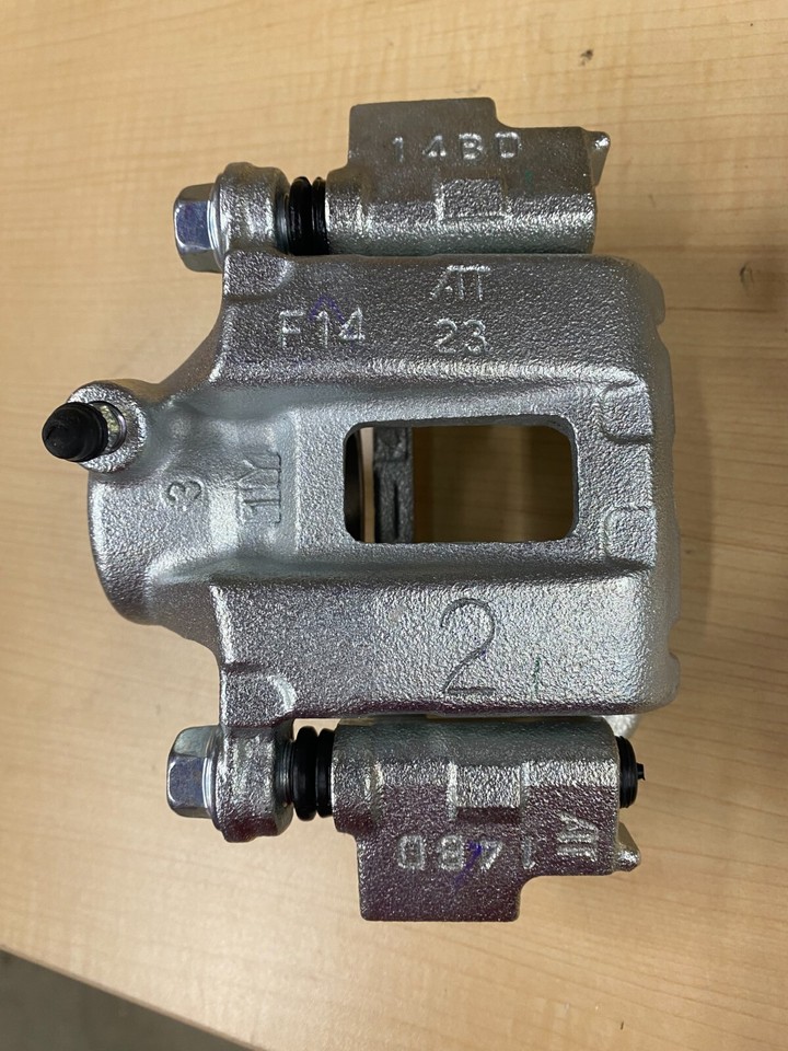 2010-2023 TOYOTA 4RUNNER GENUINE OEM REAR BRAKE CALIPERS 4773034030 ...