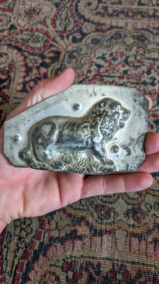 Antique Primitive Old Metal Tin Lion Chocolate Mold JaBurg Brothers NYC ...