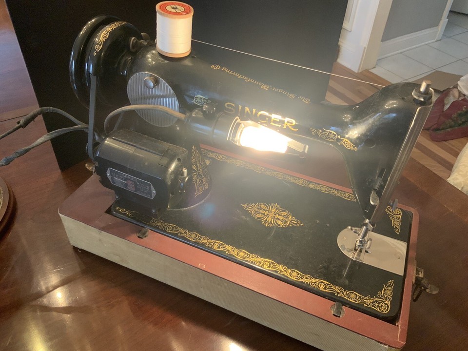 1953 Singer Sewing Machine, #AL635086, W/ Case -Beautiful Vintage | eBay