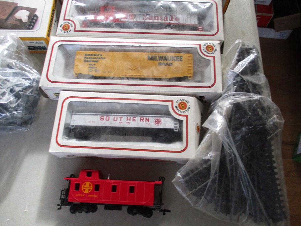 HO Scale Set And Acc. Bridge, Trestle Set, Extra Track. Very Good Shape ...