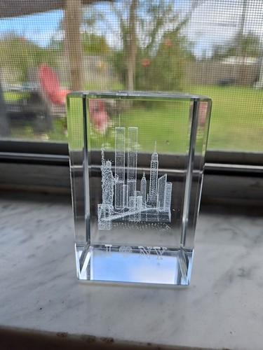 I Love N.Y.C. 3D Laser Etched Glass Paperweight w/WTC Twin Towers ...