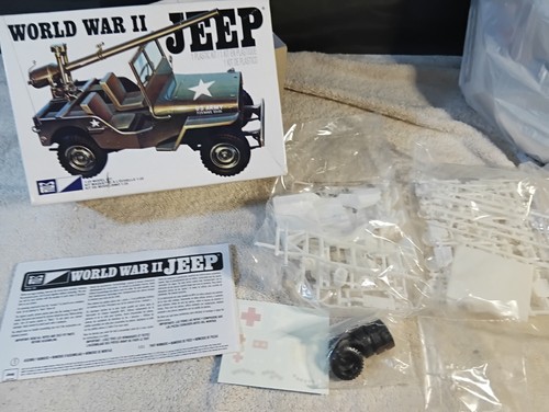 World War 2 Jeep MPC 1:25 Model Kit, RARE EXTRA FEATURES SEALED Free ...