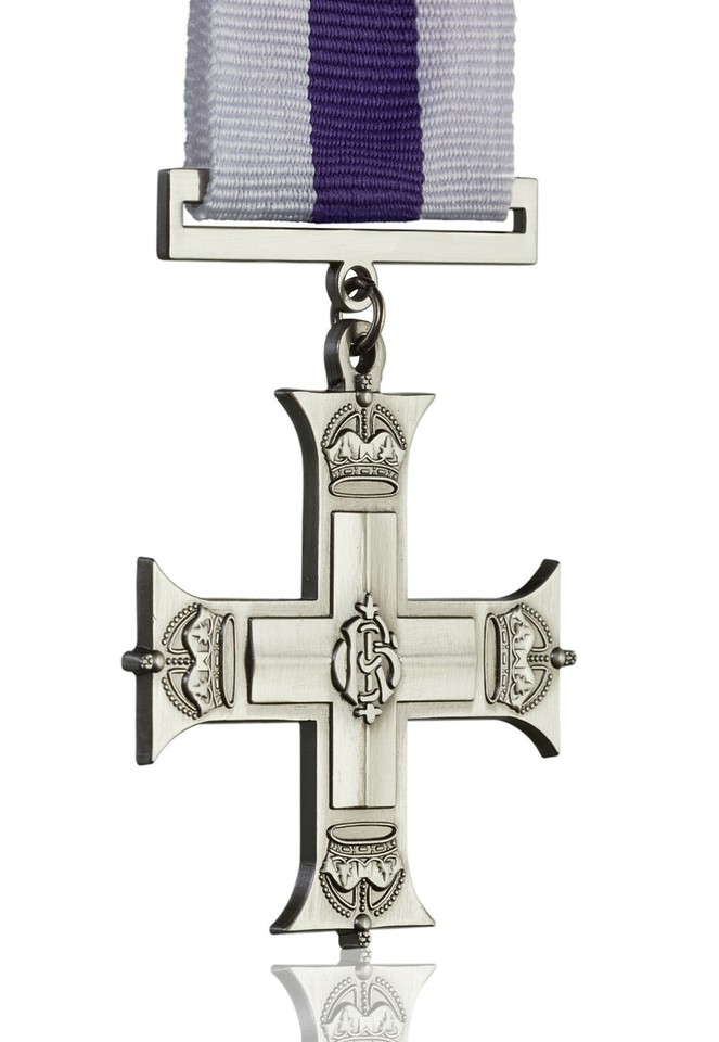 Full Size Replica Military Cross Medal & Ribbon. Award/Decoration ...