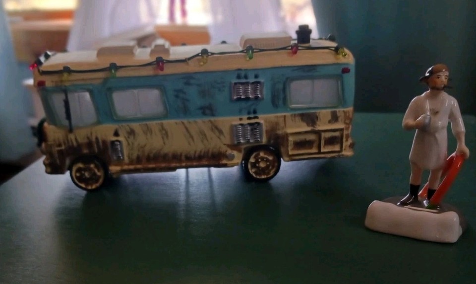 Department 56 National Lampoon’s Christmas Vacation Cousin Eddie's RV ...
