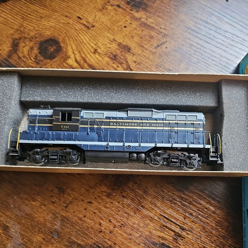 Athearn 3152 Blue Box Baltimore And Ohio GP9 #740 HO Scale - Rare | eBay