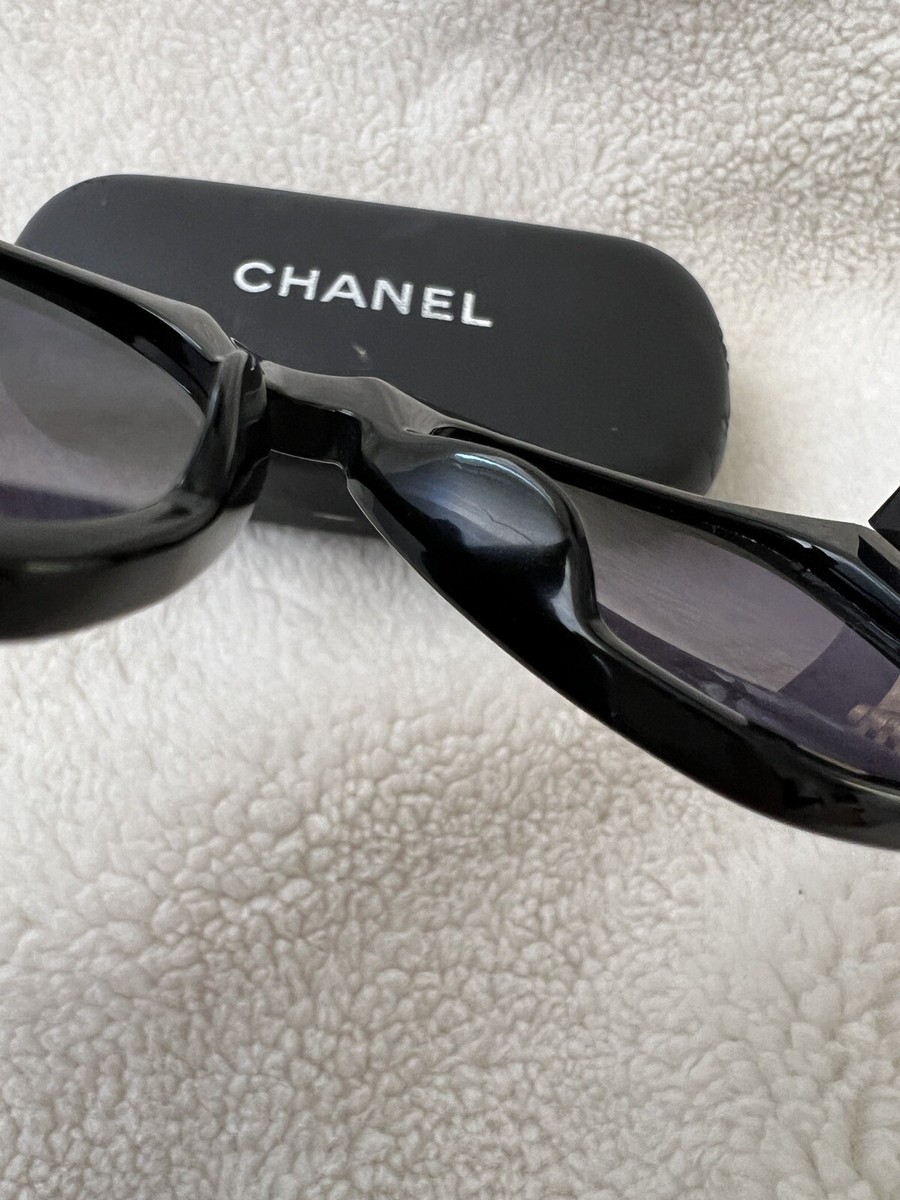 Auth Chanel Vintage Quilted CC Logo Black Sunglasses *For Auth Chanel Vintage Quilted CC Logo Black Sunglasses *For