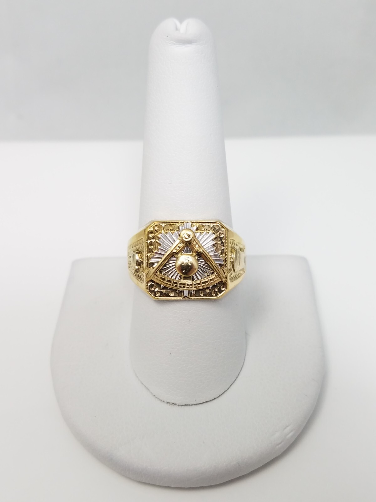 Solid Two Tone Gold Vintage Masonic Ring (1100) - Gem