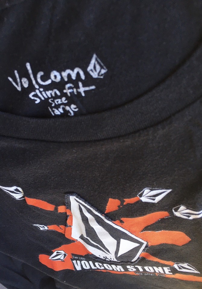 VOLCOM Stone skateboard surf thrash punk metal skate COLLECTIBLE shirt ...