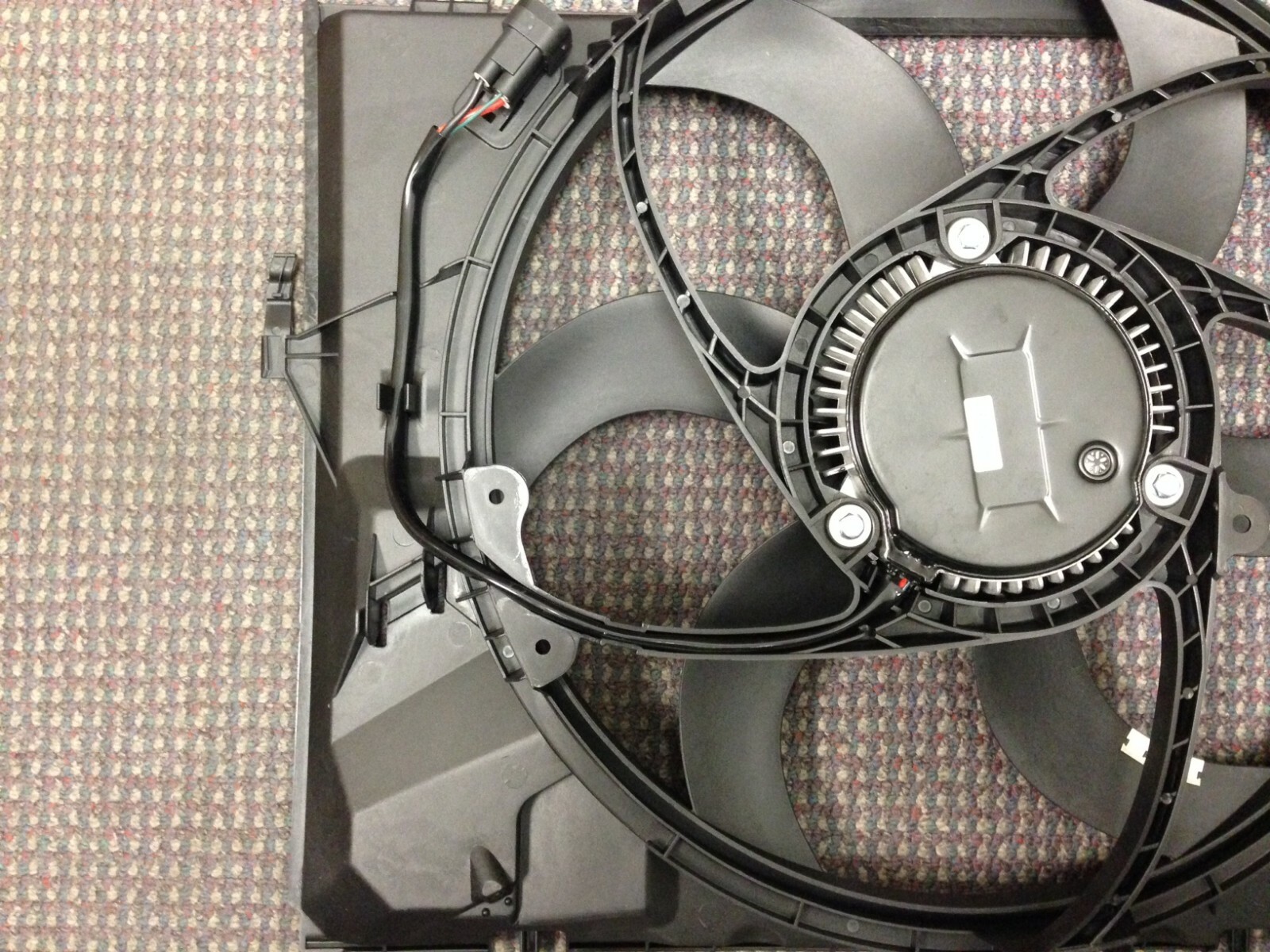 CF004 BMW 128i 08-13/ 3 Series 06-13/ Z4 09-11 Cooling Fan Assy (400 ...