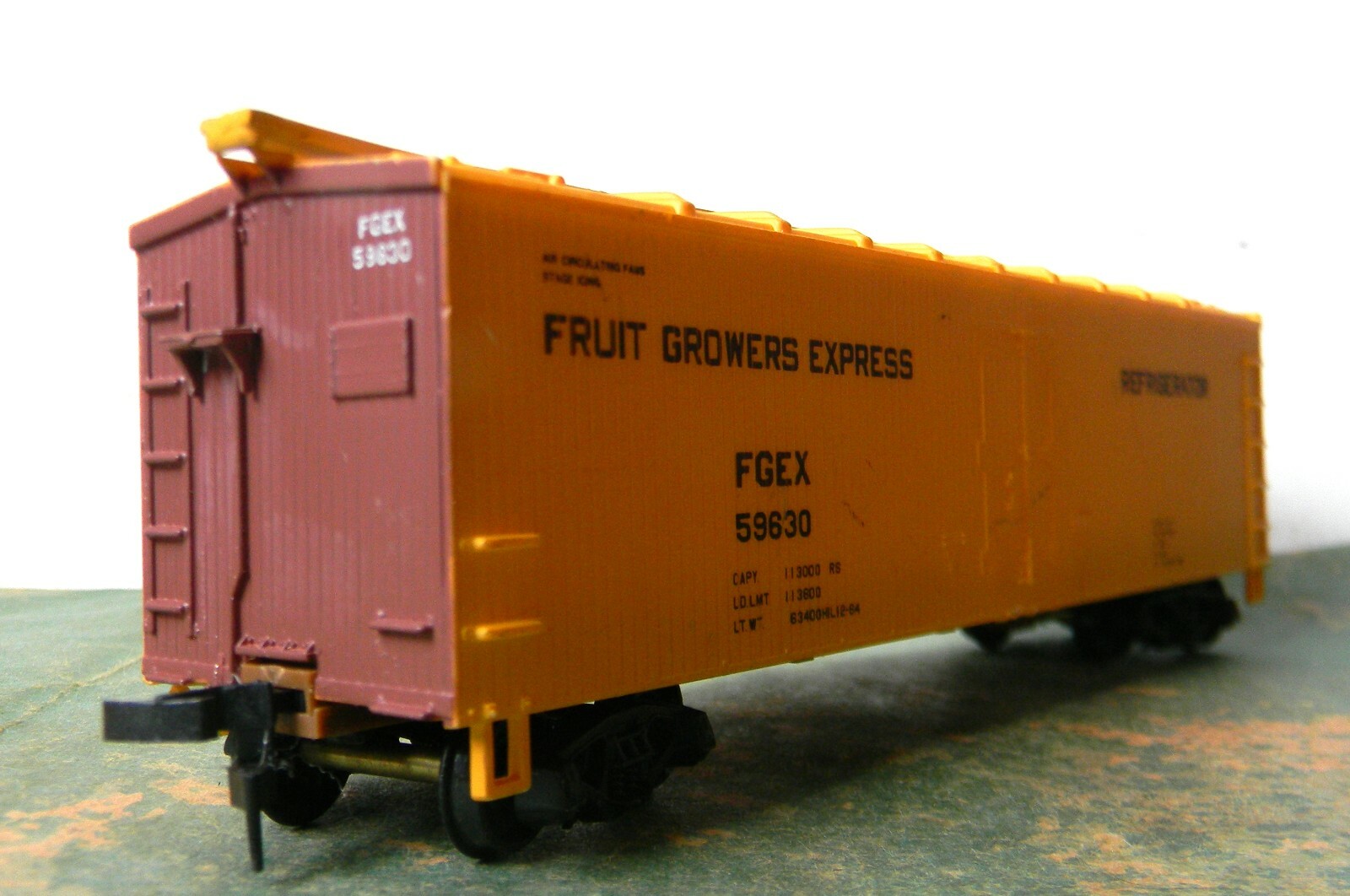 Athearn 40' Wood Reefer ~ Fruit Growers Express ~ Rd# FGEX 59630 - HO ...
