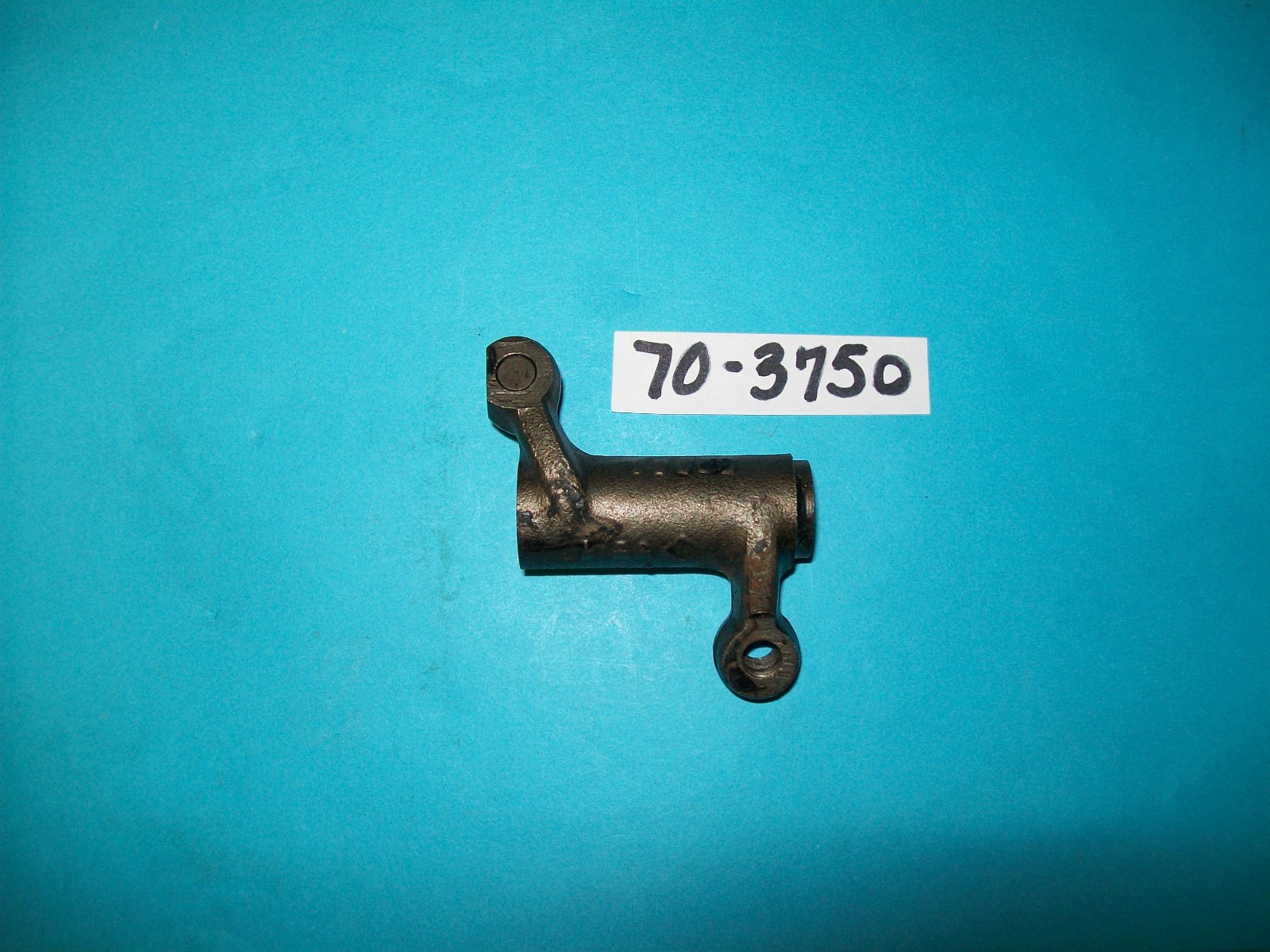 1960s era Triumph rocker arm 2 T21/3TA/T90/5TA/T100 #70-3750 (NOS) | eBay