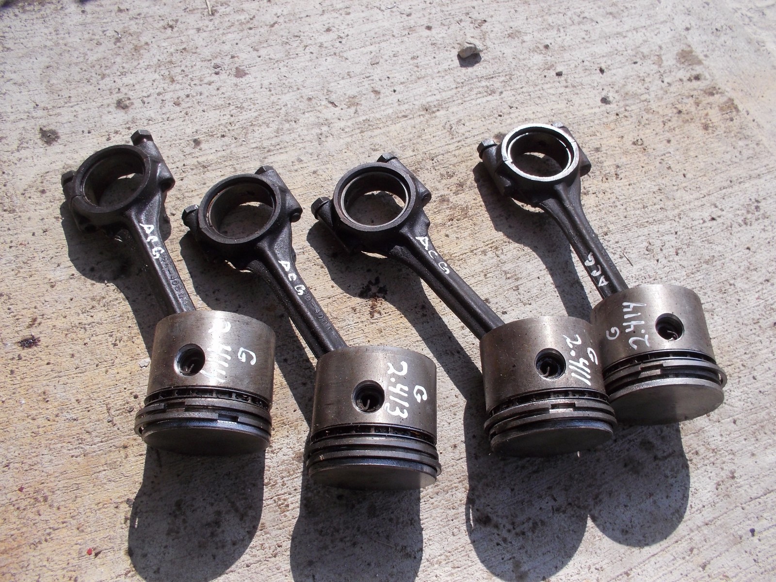 Allis Chalmers G Tractor AC AC engine motor piston pistons rod rods ...