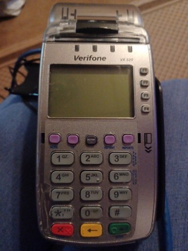 VeriFone Credit Card Machine Terminal-VX520 -M252-653-AD-NAA-3 REV-A15 ...
