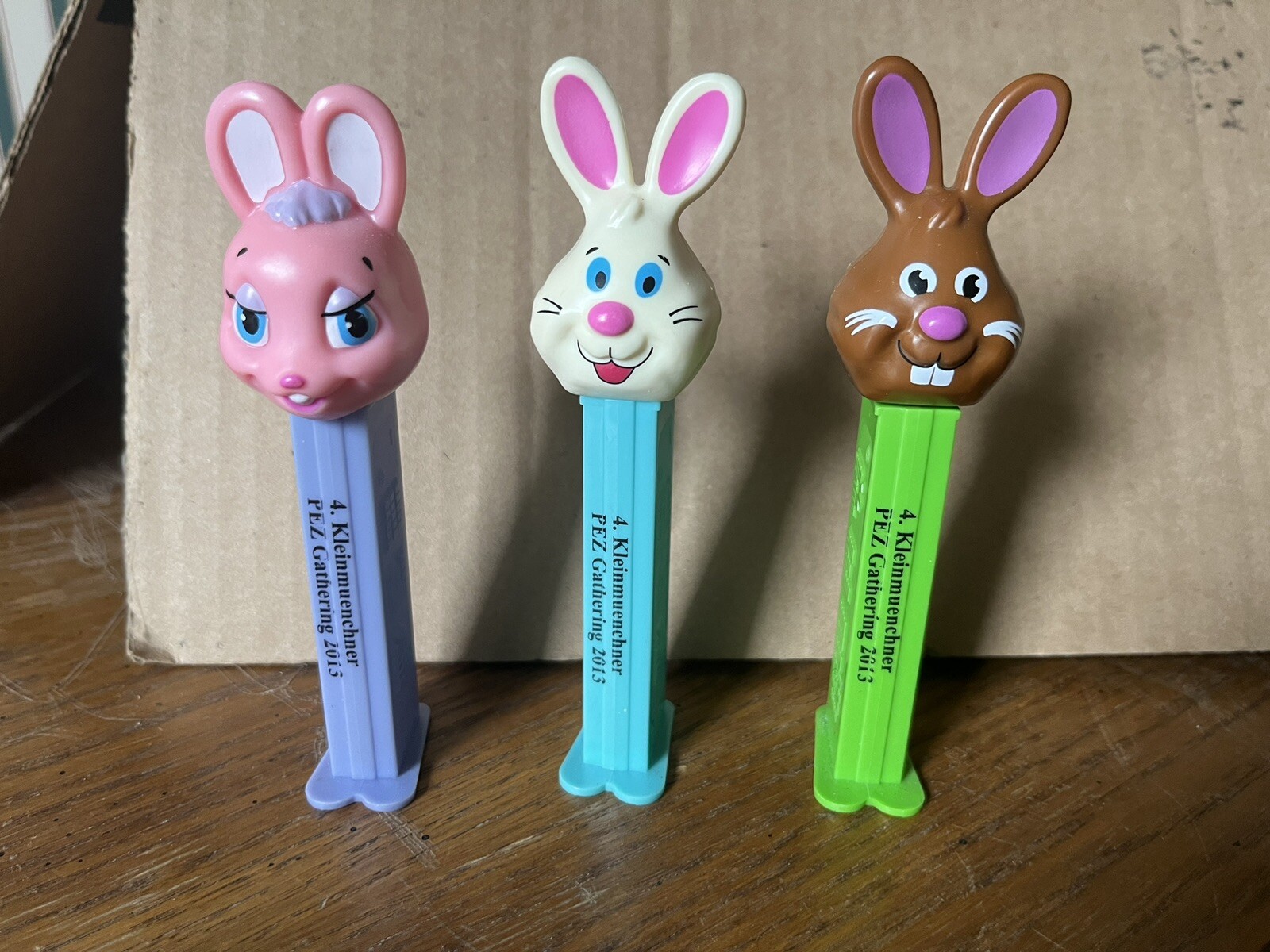 Pez 2013 4. Kleinmuenchner Pez Gathering Set Of 3 Rabbits. | eBay