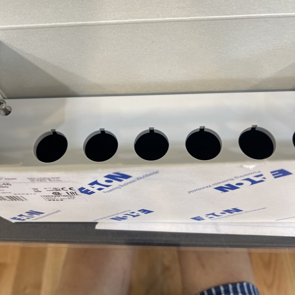 EATON 6 HOLE PUSH BUTTON ENCLOSURE | eBay