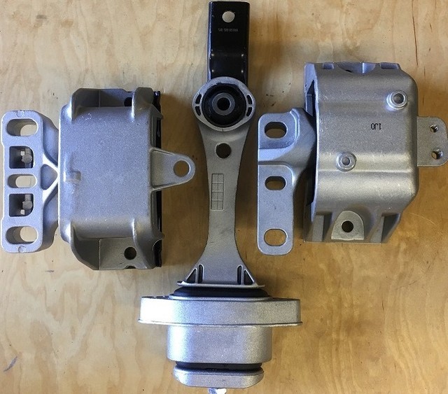 3pcSet Auto Trans 1.8L 2.0L 2000 01 02 03 04 05 Volkswagen Jetta Engine ...