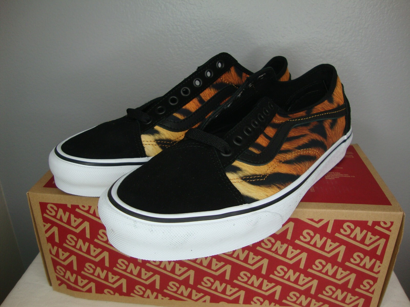 Vans Tiger Stripe Classic Old Skool Shoes Men's 9.5, Women's 11 Animal ...