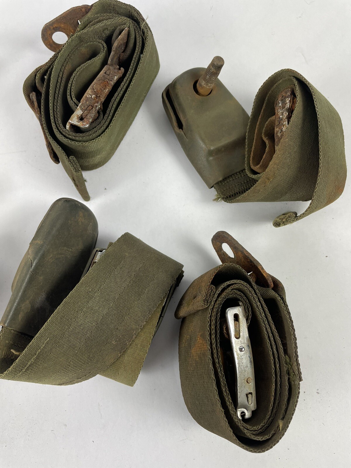 2 x Mopar 3508273 9007 Challenger Cuda Barracuda Front Seat Belt ...