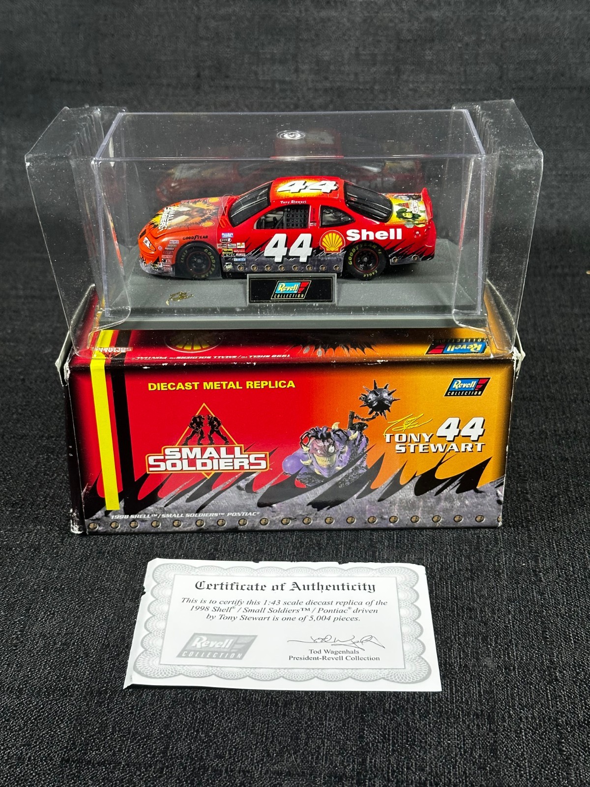 Small Soldiers Shell Racing #44 Car Tony Stewart NASCAR Diecast 1:43 ...