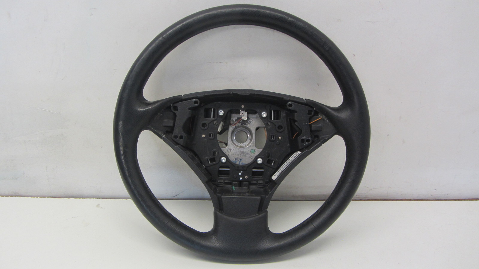 08-10 BMW E60 528i 535i 550i XI E60 E61 DRIVER STEERING WHEEL TRIANGLE ...