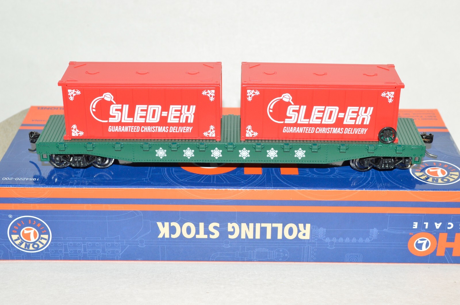 HO Christmas Lionel SledEx FedEx Express delivery container 50' flat ...