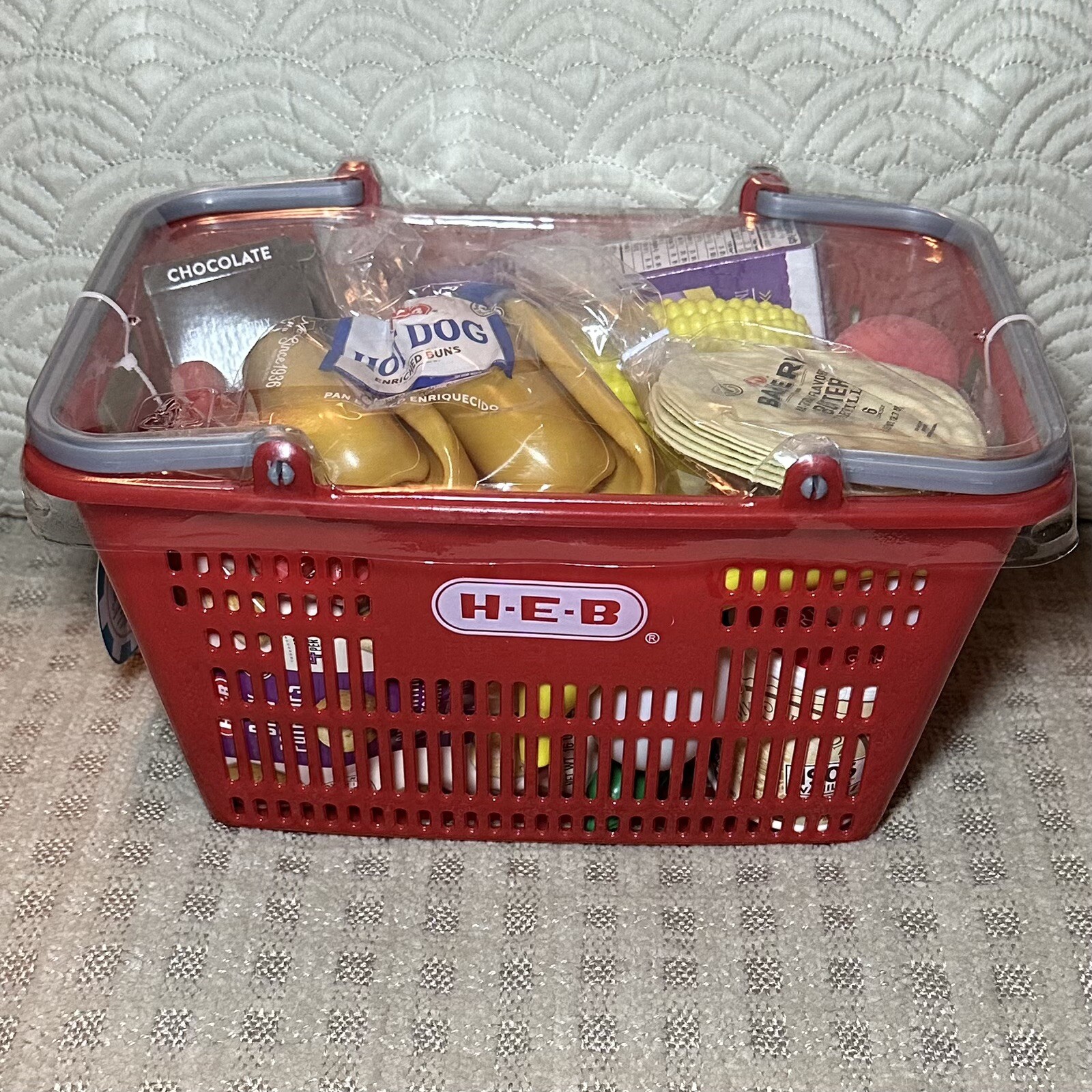 HEB Beyond Imagination Dinner Food Shopping Basket Play Set 35 Pieces ...