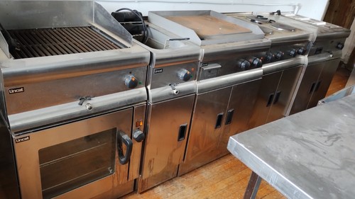 Complete LINCAT SILVERLINK kitchen - virtually unused | eBay UK