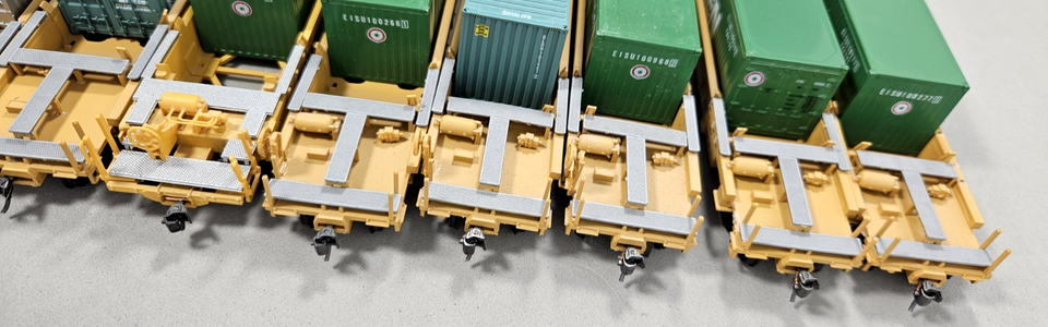 Large Lot HO TTX DTTX Intermodal Deep Well Stack Container Car ...