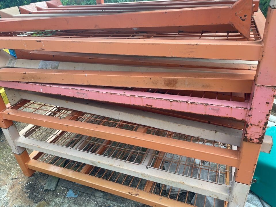 METAL POLE SKIDS PALLET RACK RACKING STACKING WIRE DECKING (6) UNITS | eBay