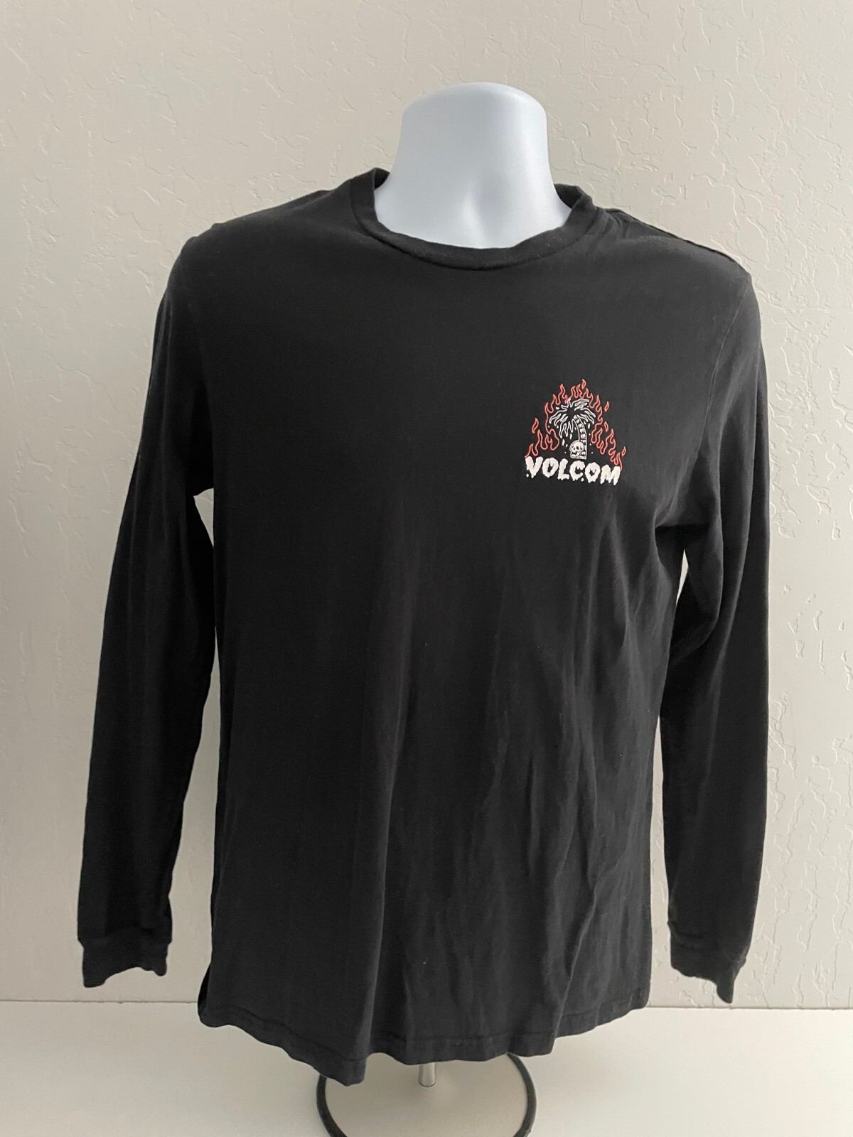 Volcom Mens Size M Black Tropical Skeleton Long Sleeve Crew Neck T ...