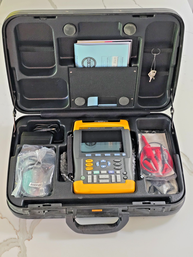 Fluke 199C Scopemeter Color 200MHz 2.5GS/s Oscilloscope with SCC-190 ...