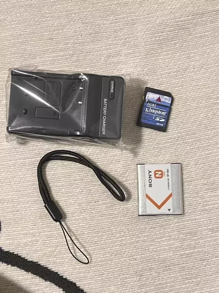 Sony Cybershot Digital Camera DSC-T99D Gold 14.1MP W/ Charger, Battery ...