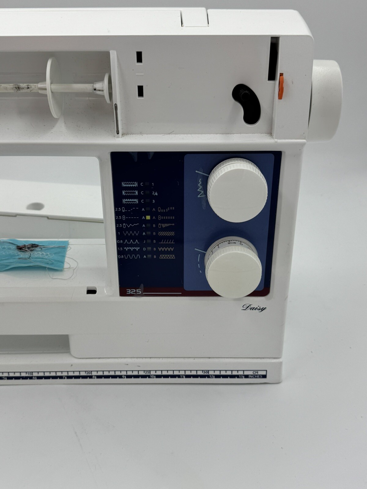 Husqvarna Viking Daisy Sewing Machine w Foot Pedal S2 25 S225 | eBay