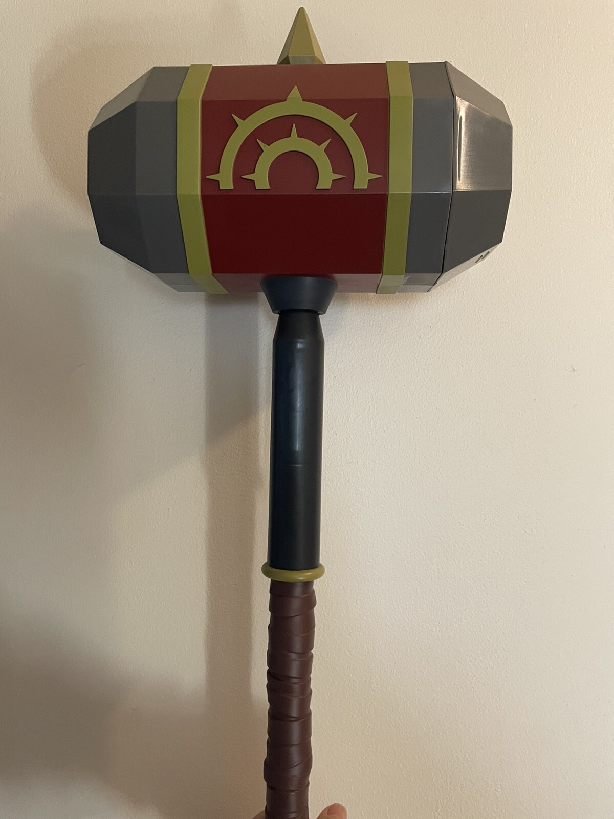 The Lord Of The Rings: The War Of The Rohirrim Helm's Hammer AMC ...