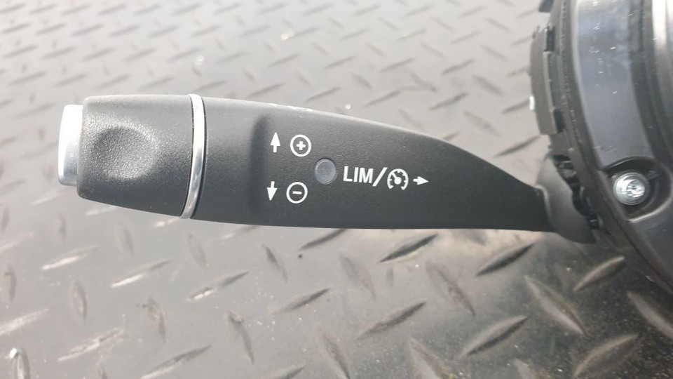 Mercedes-Benz GLA180 X156 2019 Indicator, Wiper & Cruise Stalk Unit ...